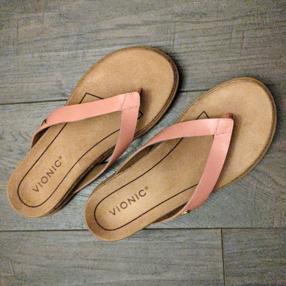 Vionic | Shoes | Vionic Daniele Thong Sandals | Poshmark